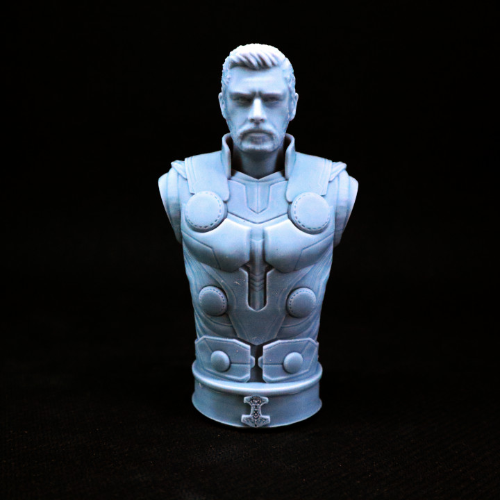 3D Printable Thor - Avengers Infinity wars by Fotis Mint Studios