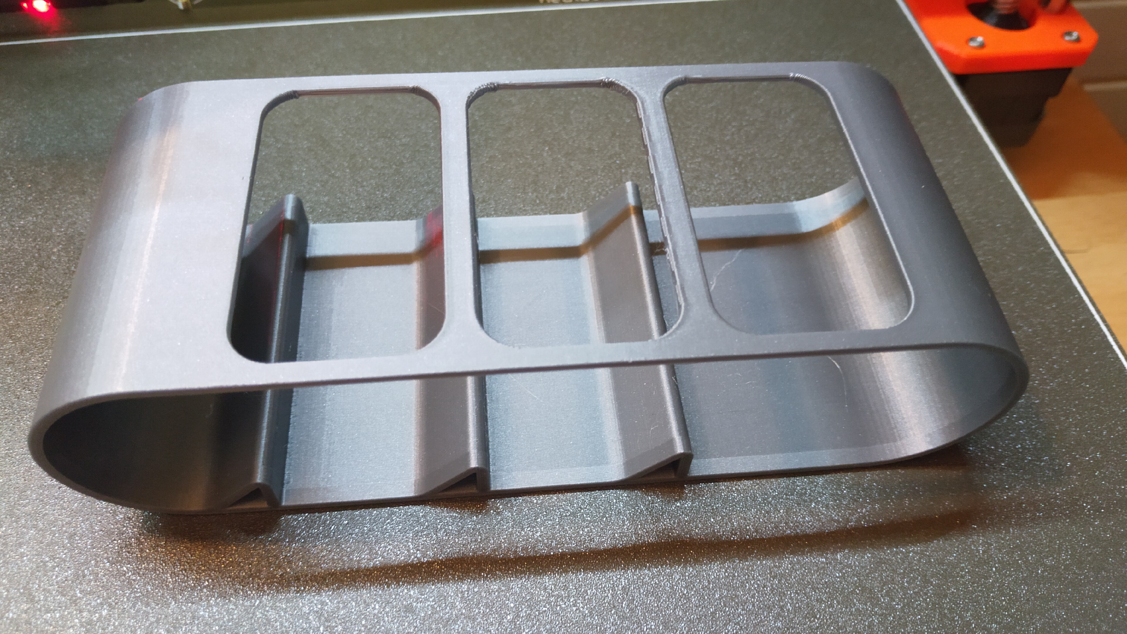 3D Printable Remote stand by Corentin Paquet