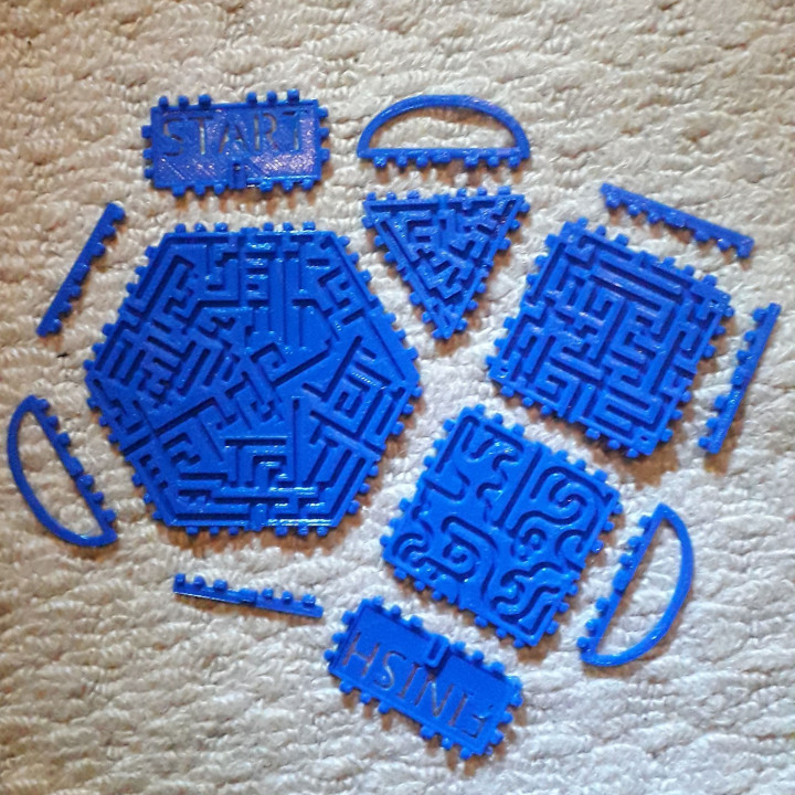 3D Printable PolyPanels MAZE Set by Harry Lunt