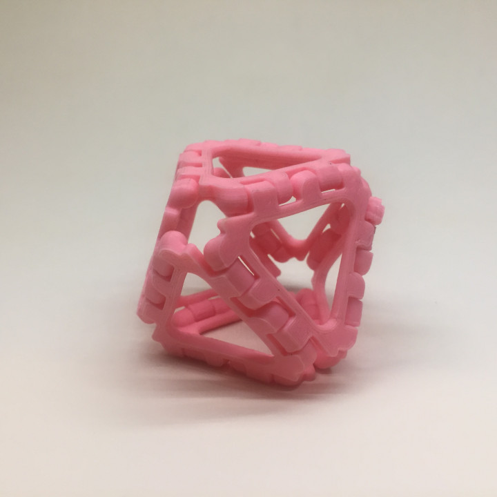 3D Printable triangle frame by Ethan Bender