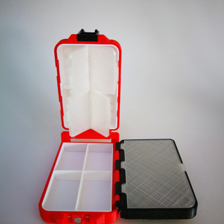 3D Printable UNIVERSAL BOX /MEDIKIT by Kevin Thomas