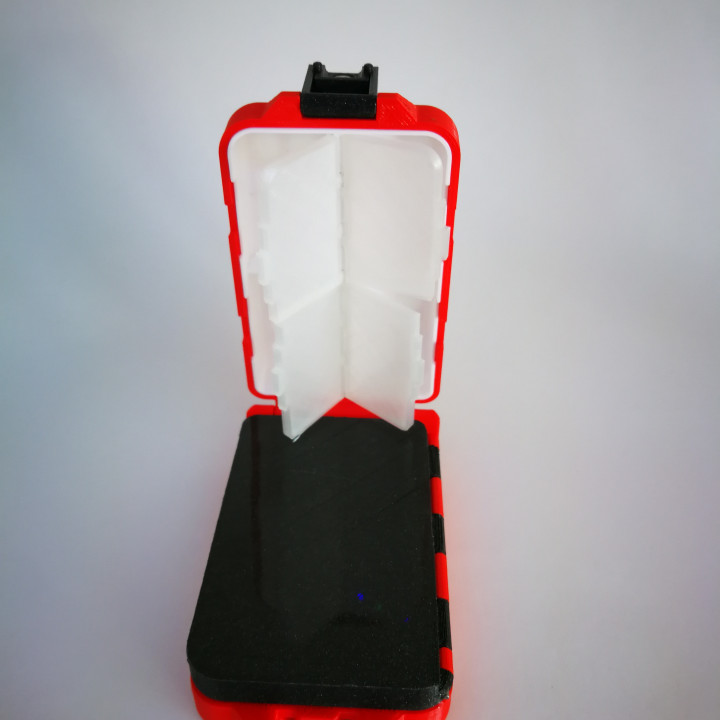 3D Printable UNIVERSAL BOX /MEDIKIT by Kevin Thomas