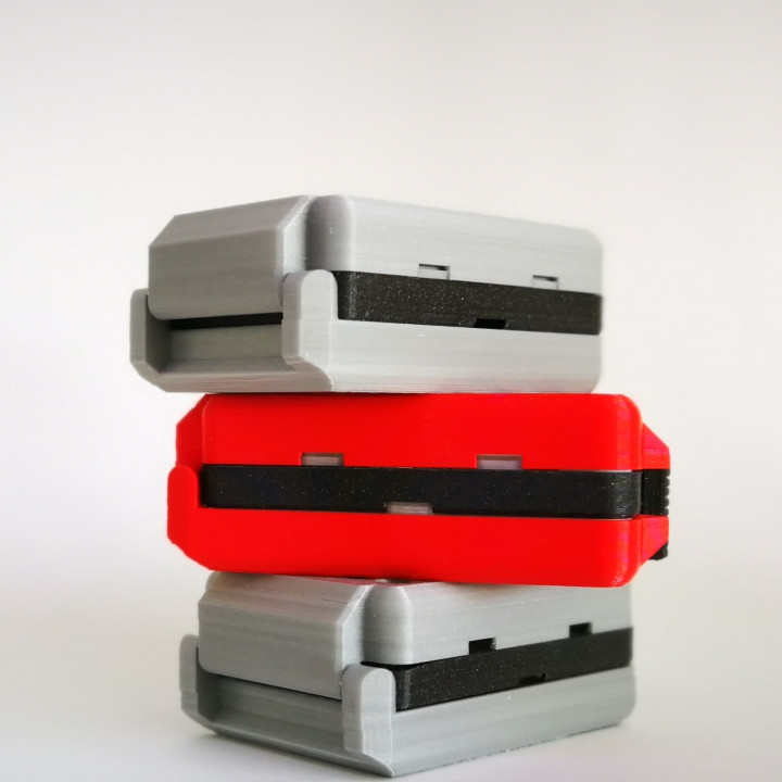 3D Printable UNIVERSAL BOX /MEDIKIT by Kevin Thomas