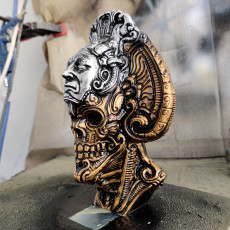 3D Printable Avatar of a dead emperor by Zane Rogers