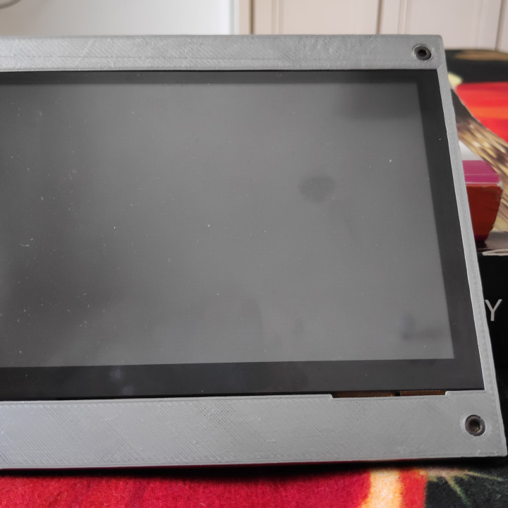 3D Printable Raspberry Pi 7" HDMI Screen Case by Varshil Patel