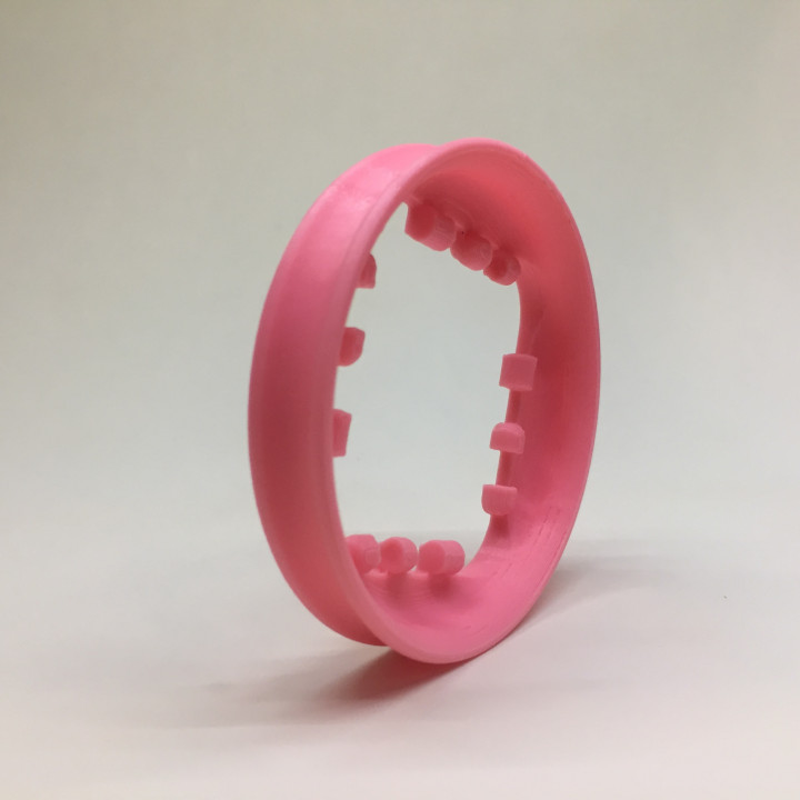 3D Printable square wheel/pulley by Ethan Bender