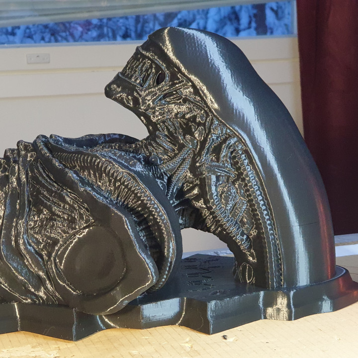 3D Print of Xenomorph Bust Wall Mount by toninieminen