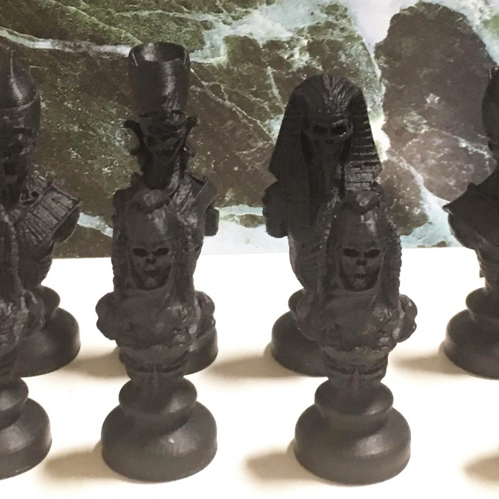 3D Printable Egyptian Chess Alive vs Dead by Martín Haurane