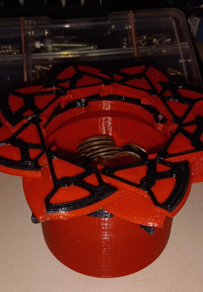 3D Printable Octo-Iris Box by Brien Allison