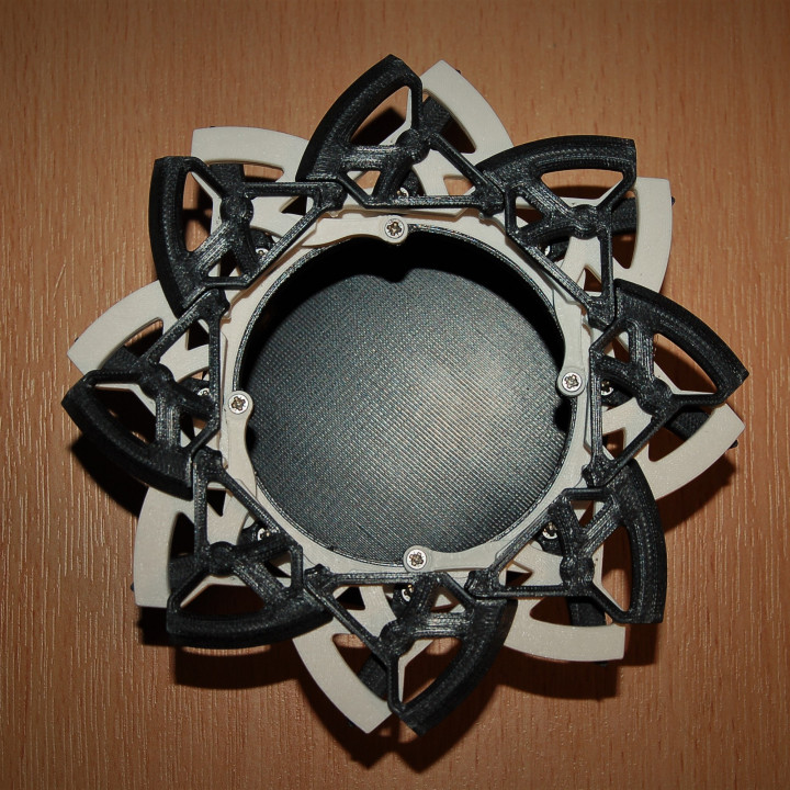 3D Printable Octo-Iris Box by Brien Allison