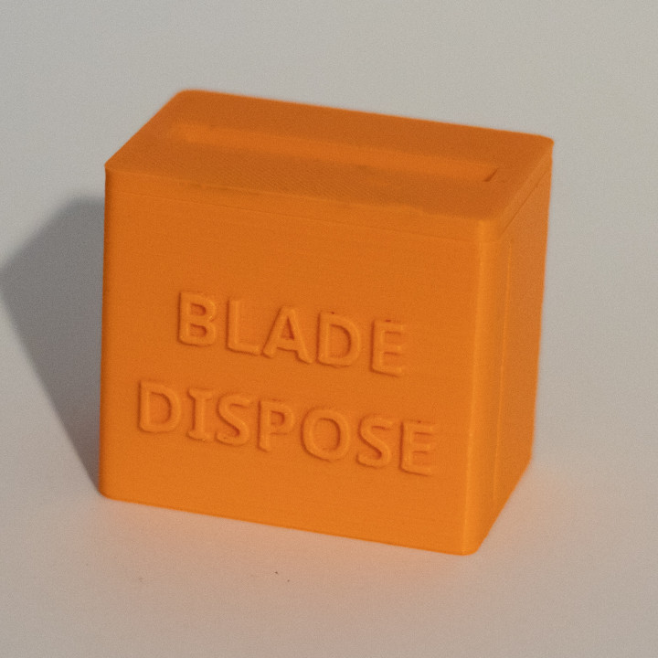 3D Printable Razor Blade Dispose Box by Johnny Chan
