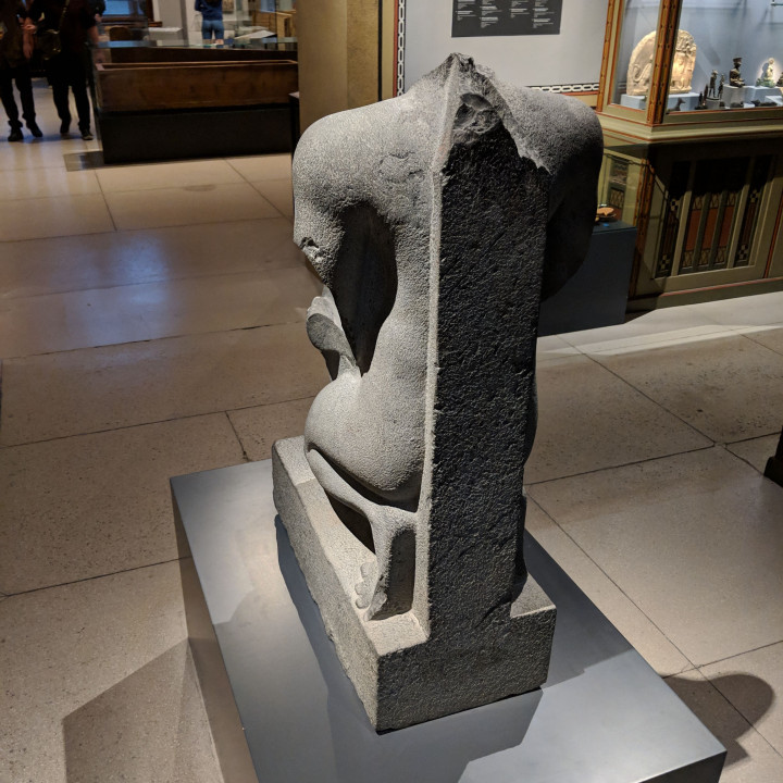 3D Printable Naophorous statue with Osiris shrine by Scan The World