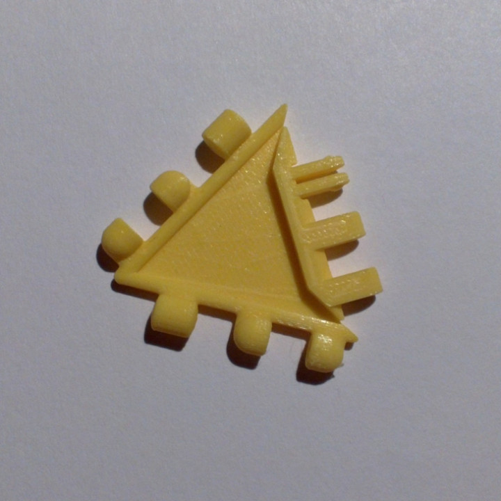 3D Printable Fillygons Polypanel triangular adapter tiles by Fillygons