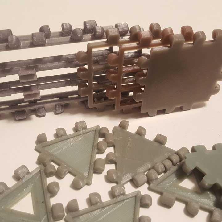 3D Printable Polypanels // Slides and Stages by Serkan