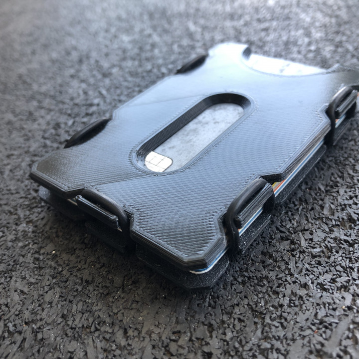 3D Printable Minimalist Wallet by Mike Johnson