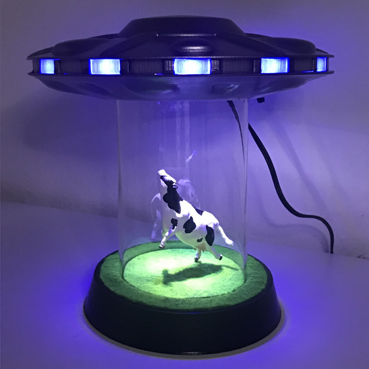 3D Printable UFO Abduction Lamp with blinking lights by Wa Fa