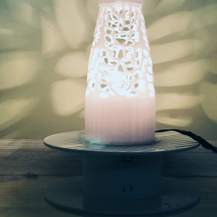 3D Printable DIY Decorative lamp | Home Decor Ideas by SelfCAD