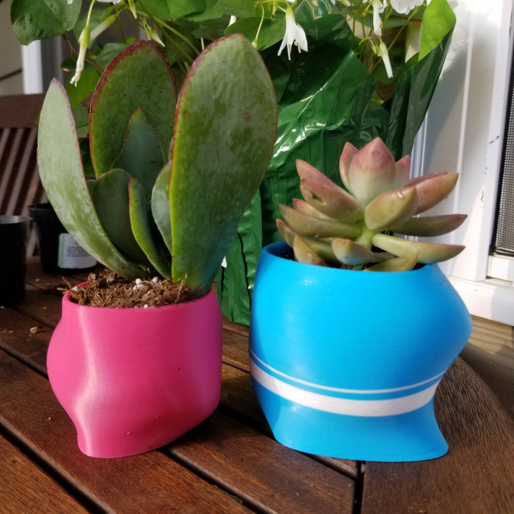 3D Printable Lumpy Vase by Joel Bonasera