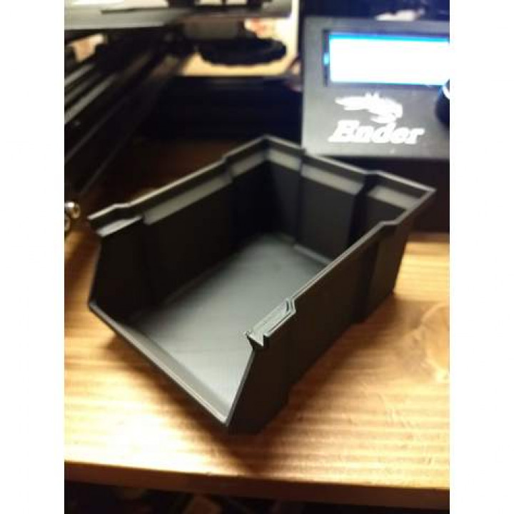 3D Printable Stackable Box by Alessio Marano