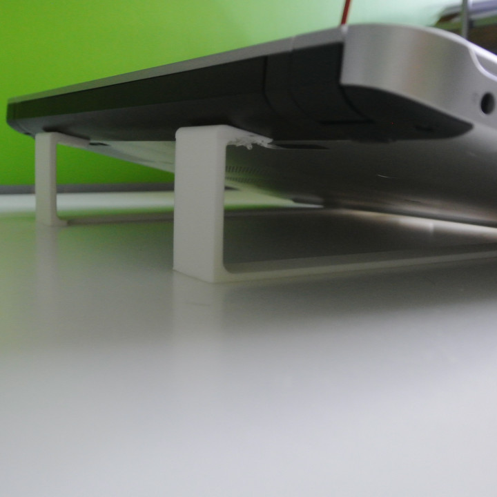 3D Printable Computer stand by Corentin Paquet