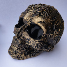 3D Printable Fancy Skull 1 by FatesEnd