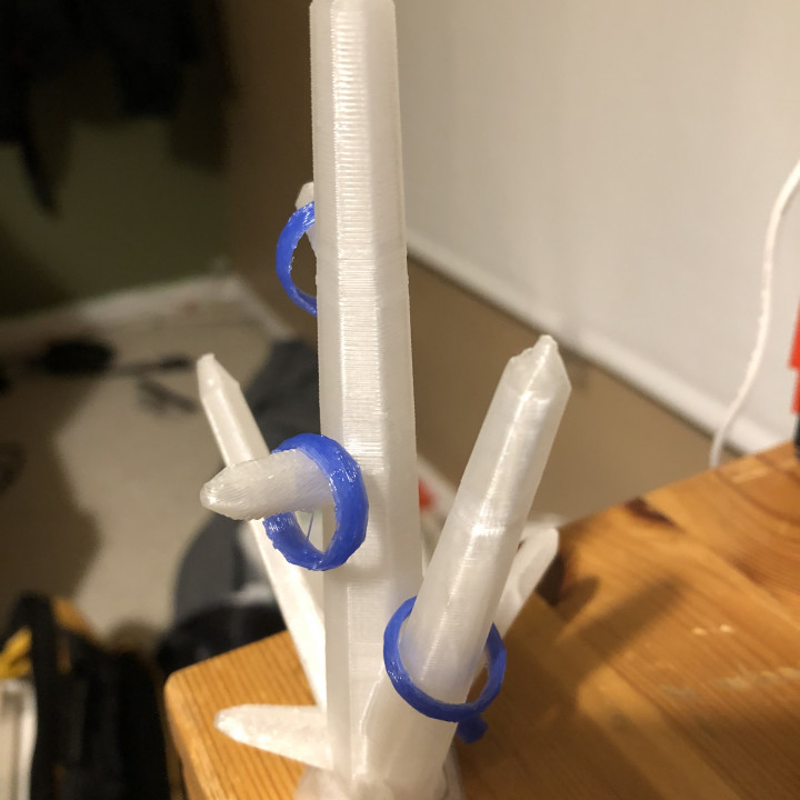 3D Printable Crystal Ringholder by Thomas Byrne