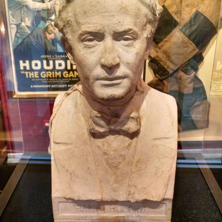 3D Printable Bust of Houdini by Rudy TheCat
