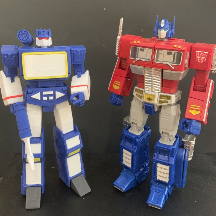 3D Printable G1 soundwave by Yeung Tim
