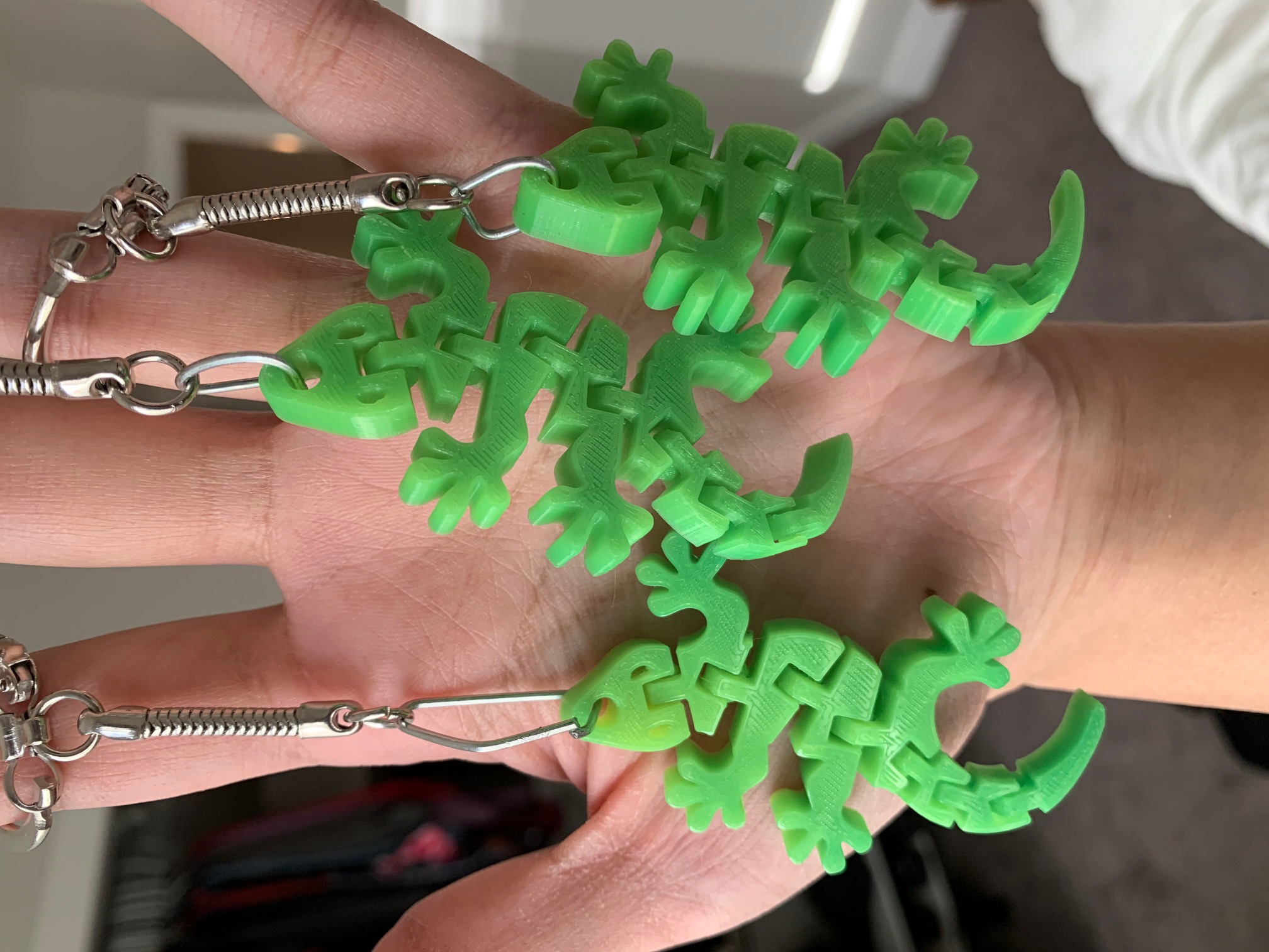 3D Printable Flexi Articulated Mini Gecko Keychain by jtronics