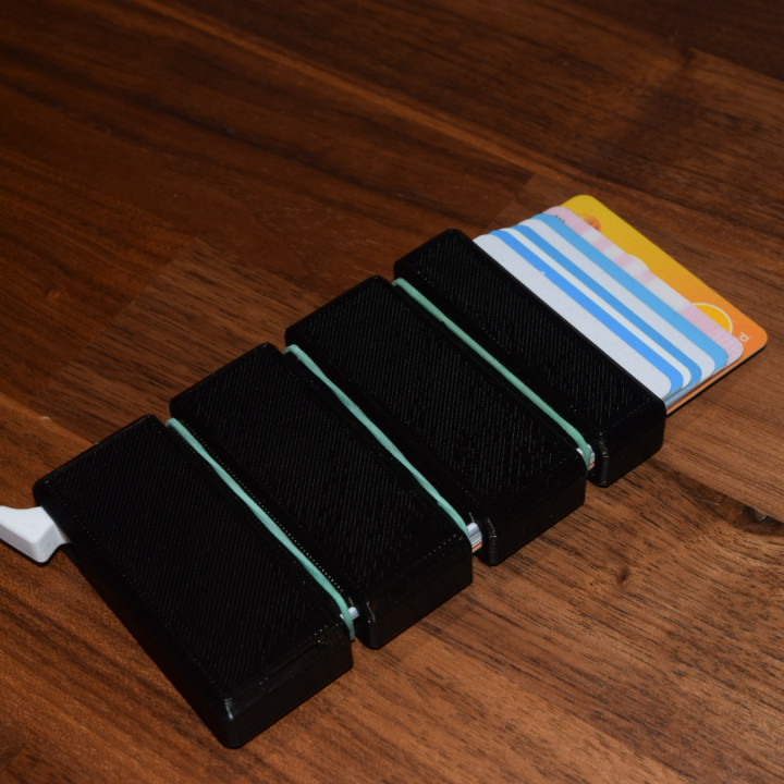 3D Printable Smart - Card Holder by Daniel Andersson