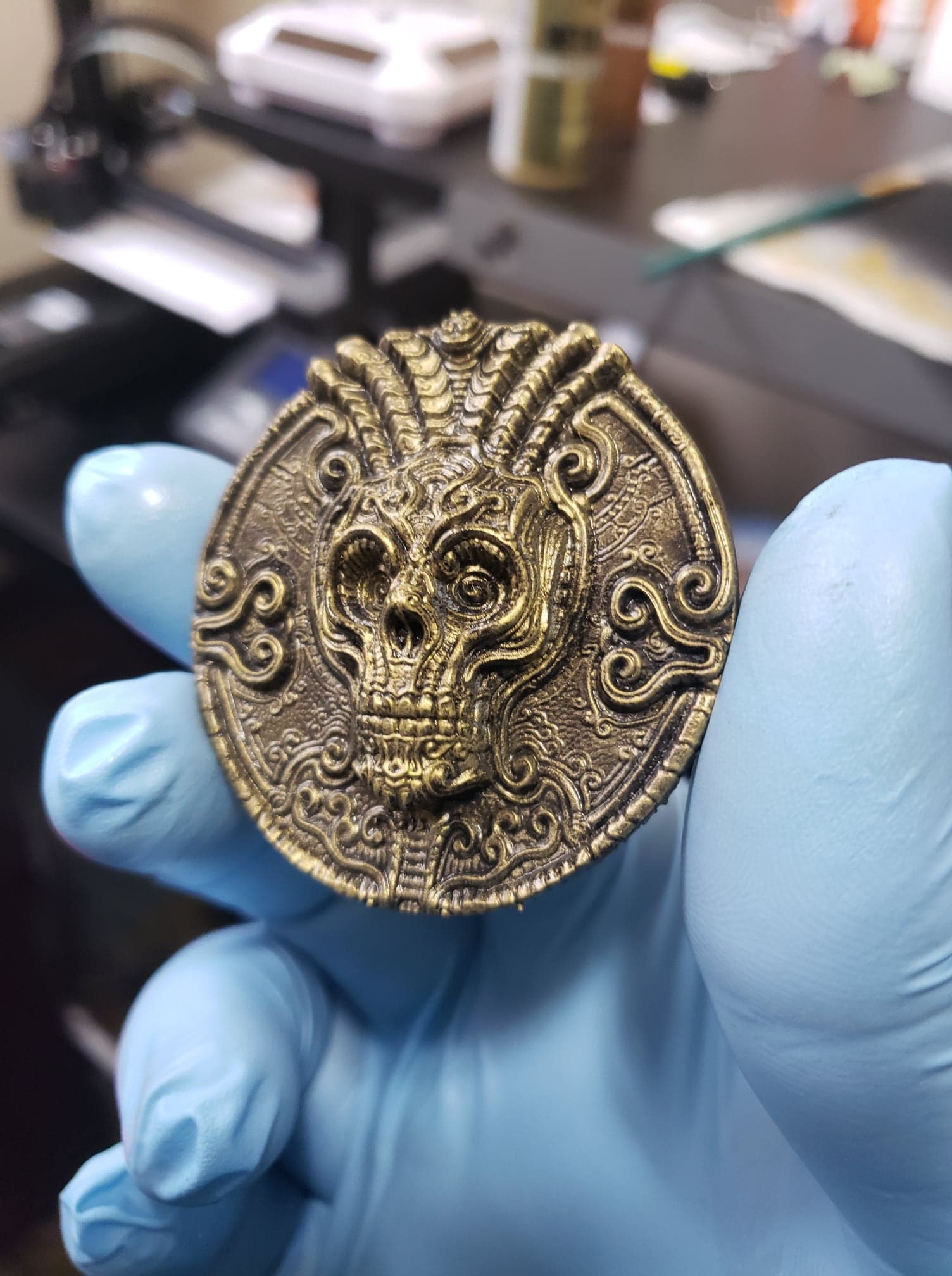 3D Printable skull coin by Zane Rogers