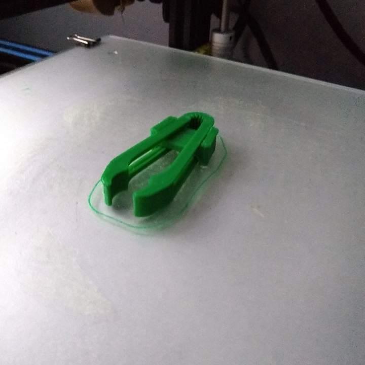3D Printable Sliding Clip Clamp by Devan Metz