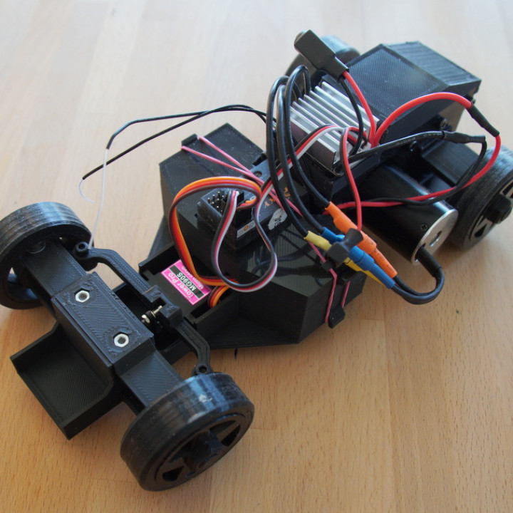 3D Printable rc car chassis 1:16 by Roger