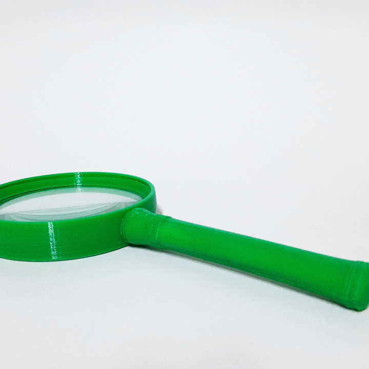 3D Printable Magnifier frame for 75mm len by Kasidej Khunvattanakarn