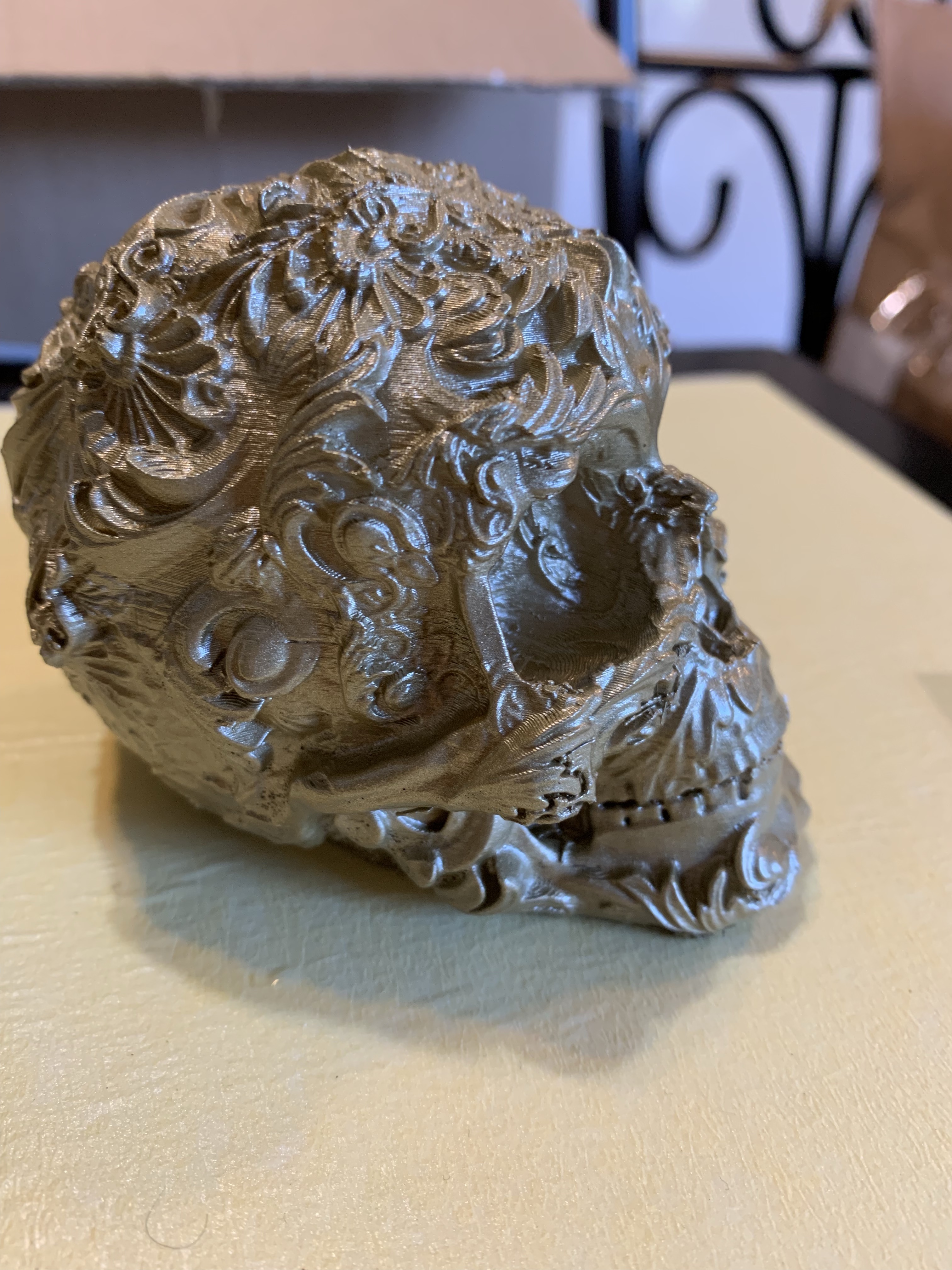 3D Printable Fancy Skull 2 - HIGH RES - NO SUPPORTS by FatesEnd