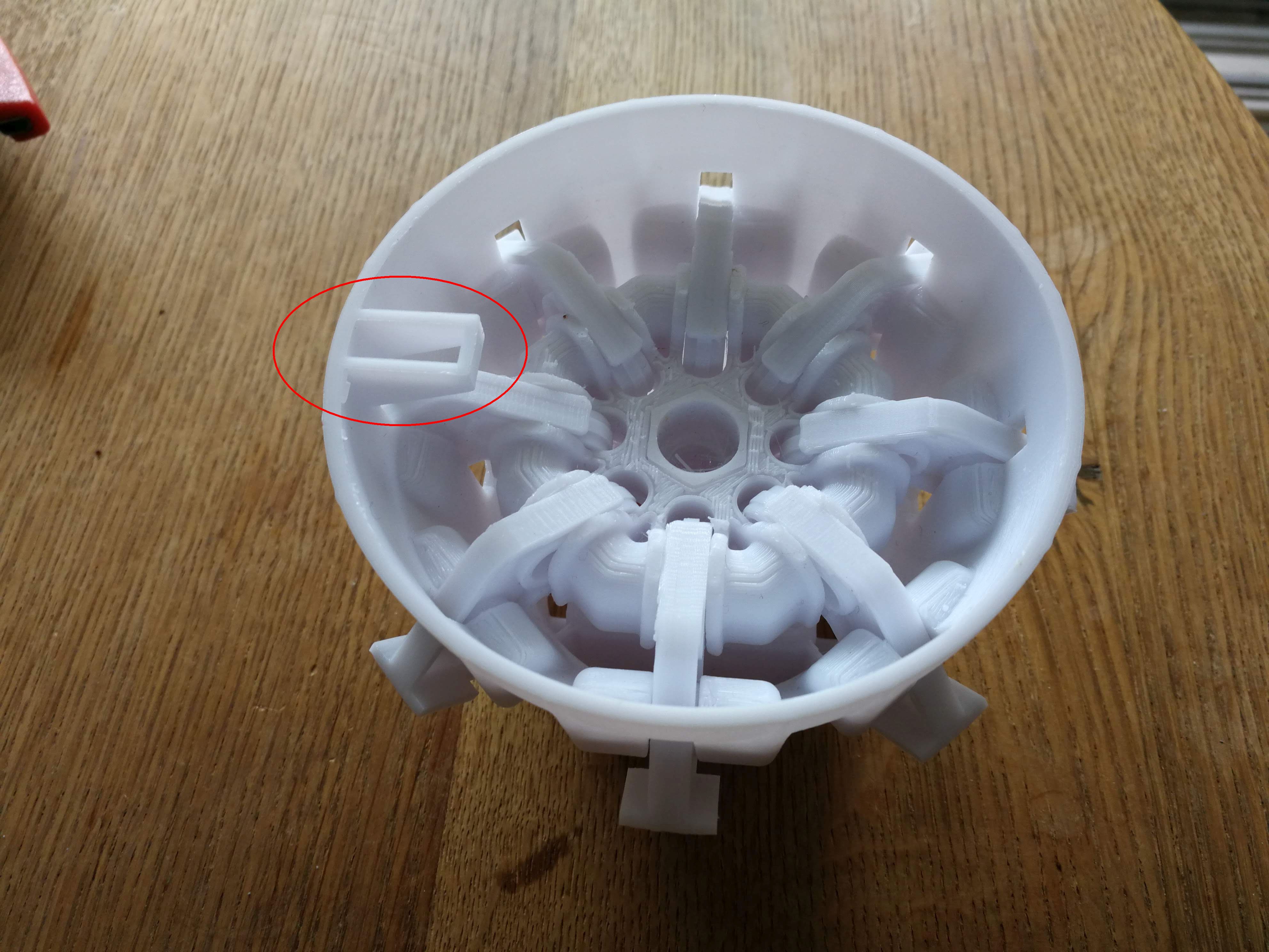 3D Printable Flola - Design Lamp by Vít Rychlý