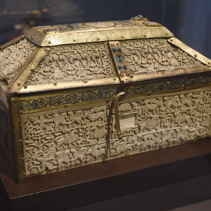 3D Printable Islamic ivory chest (Museum of Burgos, Spain) by Pablo ...