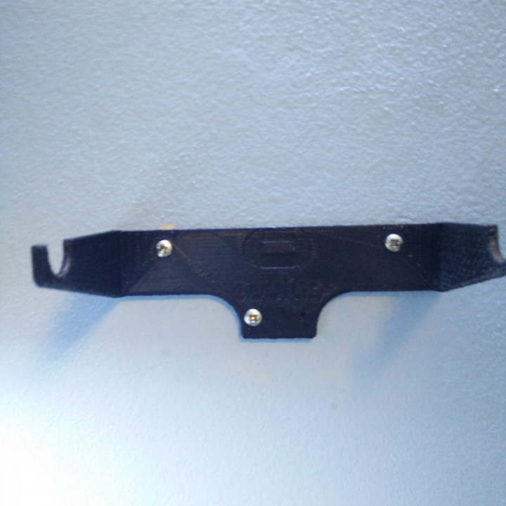 3D Printable Oculus Rift CV1 Wall Mount by Václav Bílý