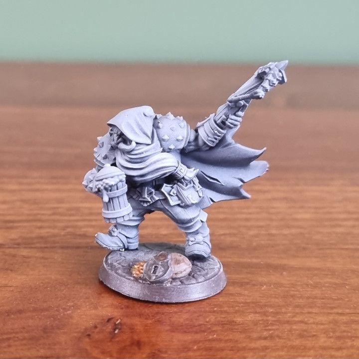 3D Print of Merrian Silverfinger - Dwarven Thief Hero by FogoFortitude