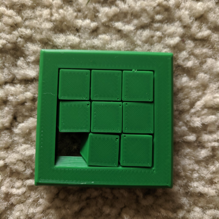 3D Printable 3x3 Slide Puzzle by Waffle