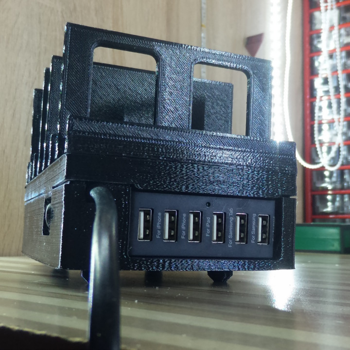 3D Printable Charging Station by SmileyFace28