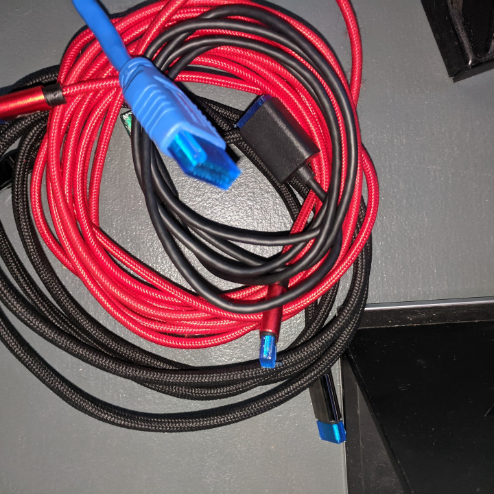 3D Printable Flexible USB Sleeves by Brandon Beller