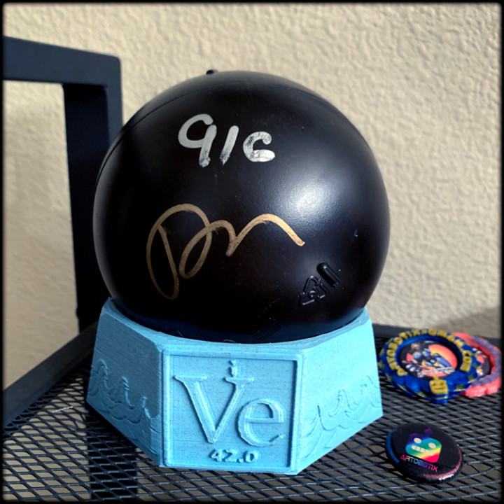 3D Printable Veritasium Shadow Ball Holder by Steve Abrams