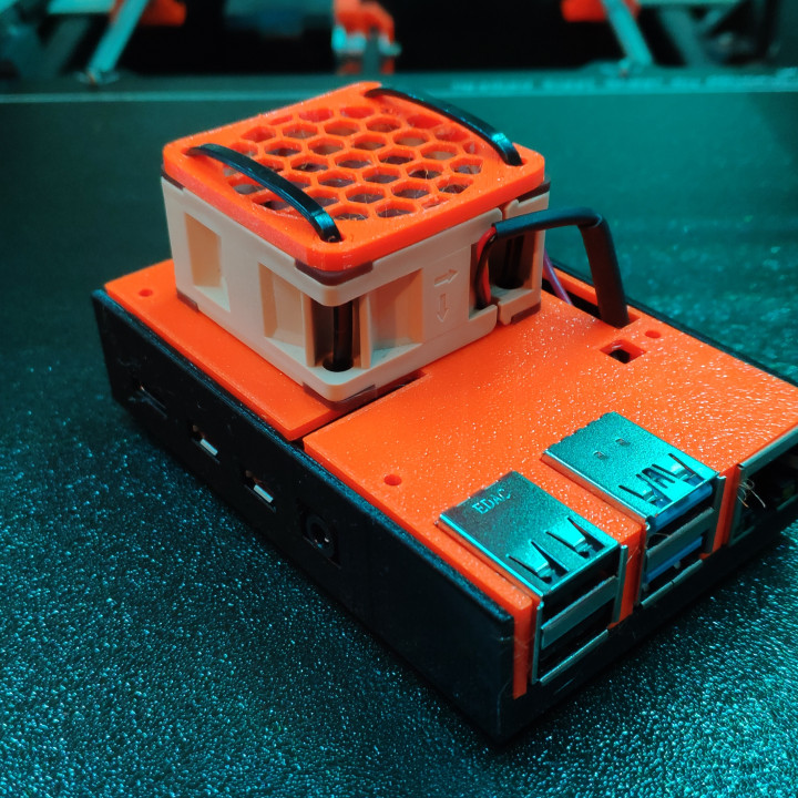 3D Printable RavenPi; Raspberry pi 4 case by George Raven
