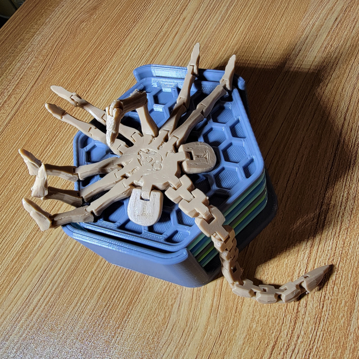3D Printable Flexi-Facehugger by Wa Fa