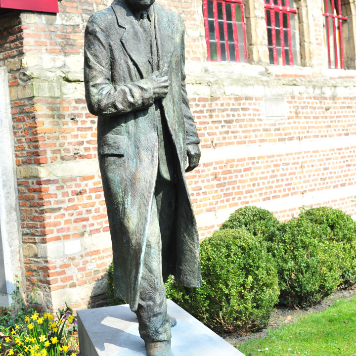 3D Printable Statue of Maurice Gilliams by Scan The World