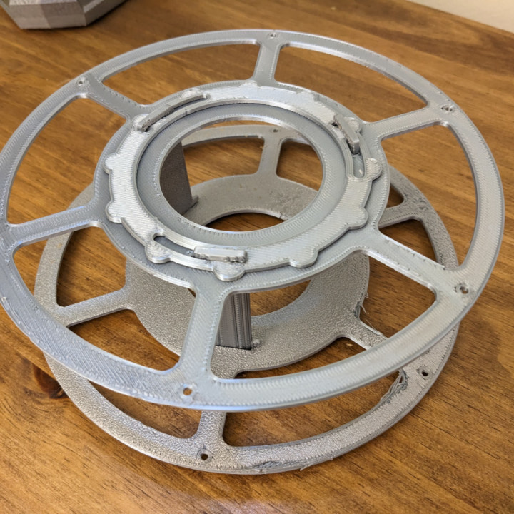 3D Printable Snap-Together "Master Spool" for Loose Filament (eSun ...