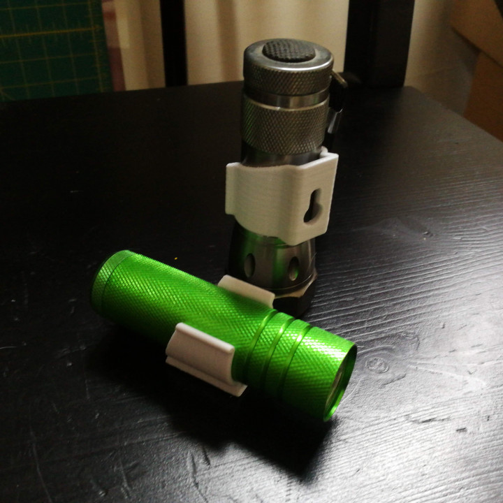 3D Printable Flashlight Clip by Josh