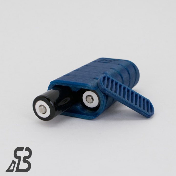 3D Printable 18650 battery case by Patrick Sundsvald Böttiger