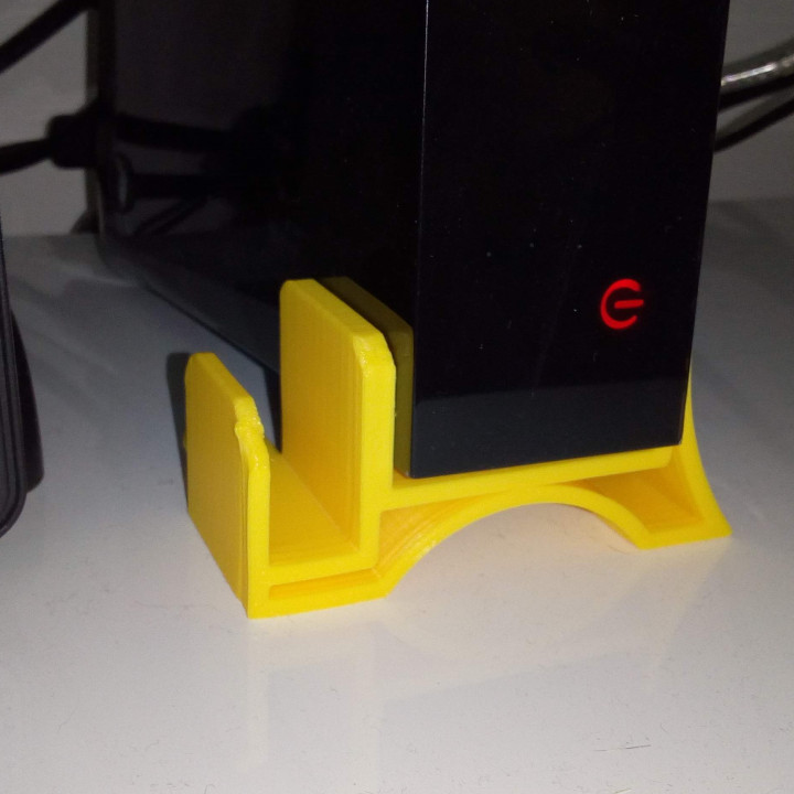 3D Printable Vertical Stand for FreeBox Revolution by Page Christophe